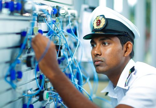 The Importance of Marine Engineers - RETI – Ranaco Education & Training ...